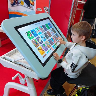 China Kids Android Interactive Multi Touch Table 32 Inch for with Octa Core CPU for sale