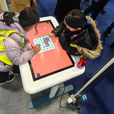 China LCD Interactive Touch Table 32inch Polikids Master Series for Children for sale