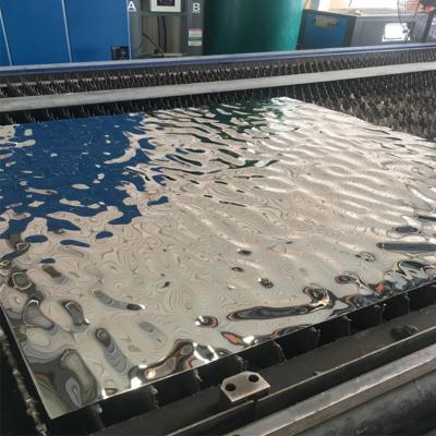 Cina Specchio timbrato trafilato a freddo 0.1mm dello strato dell'ondulazione di acciaio inossidabile 0.5mm 1mm per la decorazione del soffitto in vendita