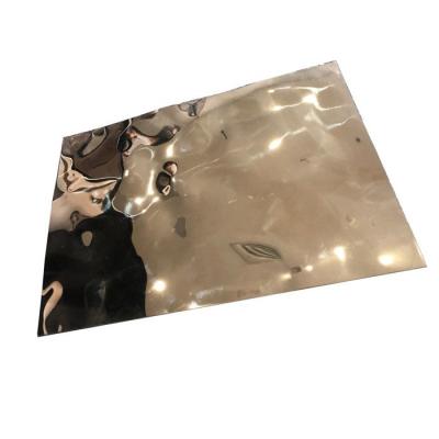 Cina Specchio timbrato trafilato a freddo 0.1mm dello strato dell'ondulazione di acciaio inossidabile 0.5mm 1mm per la decorazione del soffitto in vendita