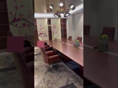 Mesa de escritório de 8 lugares para sala de reuniões OEM cinza escuro para instalações comerciais