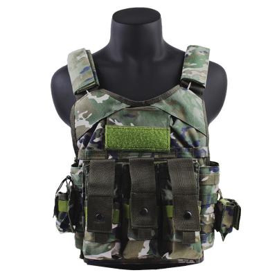 Cina Ghost Vestico tattico multifunzionale resistente all'usura con pannello antiproiettile Abito da allenamento all'aria aperta Camuffamento in otto pezzi in vendita