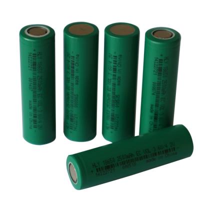 Cina Batterie delle cellule dell'Accumulatore litio-ione 3.6v 2500mah di alto potere 18650 per la torcia elettrica in vendita