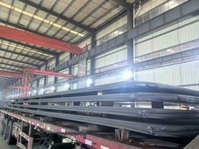 China Warmgewalste en explosief bindende roestvrijstalen beklede plaat voor drukvaten A240 316L SA516 Gr.70N EN10204 TYPE 3.2 Te koop