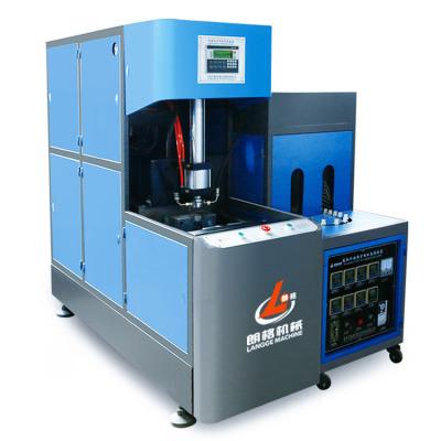 Cina Semi-automatica Pet Stretch Bottiglia di plastica soffiante macchina per fare bottiglie da 5000ml in vendita