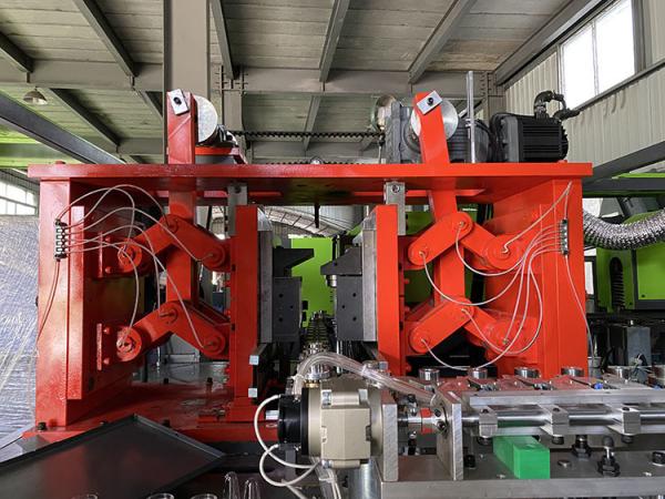 Quality Automatic PET Bottle Blowing Machine / Blow Molding Machine Weight 4000 KG for for sale