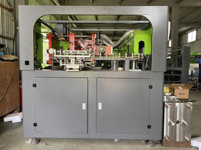 China Automatic PET Bottle Blowing Machine / Blow Molding Machine Weight 4000 KG for Output for sale