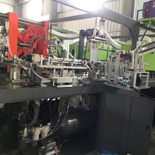 Quality Automatic Pet Bottle Blow Molding Machine With 1000 KN Clamping Force for sale