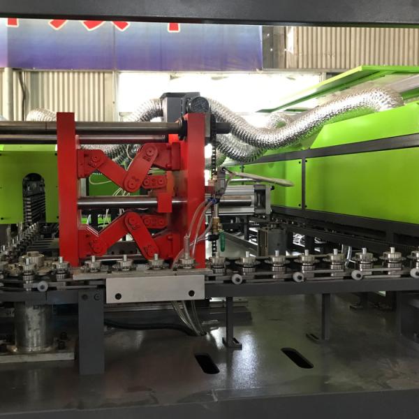 Quality Automatic Pet Bottle Blow Molding Machine With 1000 KN Clamping Force for sale