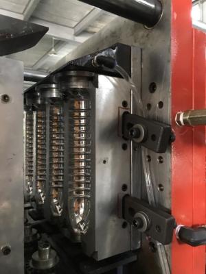 China Máquina de sopro de garrafas de plástico SMC LGD-4-750 para uma capacidade de produção de 5000 BPH à venda