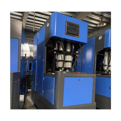 Cina 1970x610x1650 mm LGB-6L Pet Blow Molding Machine per elevate capacità produttive in vendita