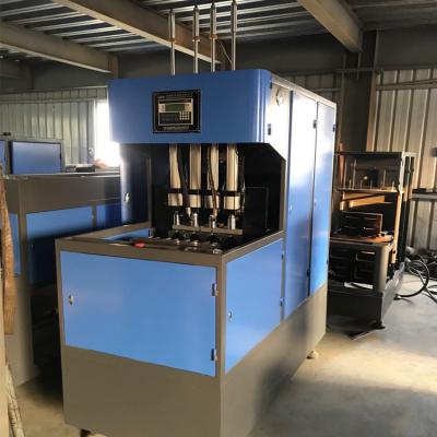 China Máquina de moldagem de sopro de estiramento semiautomática de 4 cavidades fácil de operar à venda