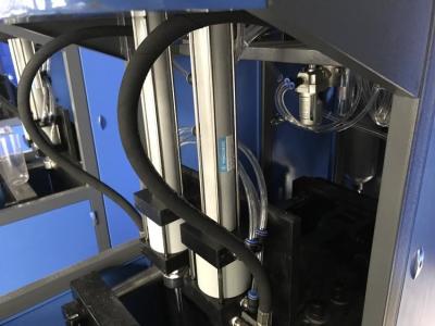 China LGB-3L semi-automatische machine voor het maken van plastic flessen met een productiecapaciteit van 1000 BPH Te koop