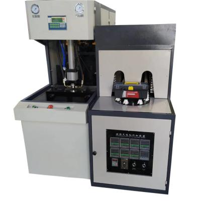 Cina Macchine semiautomatiche per soffiare bottiglie di PET leggere da 10 litri con riscaldatore ad infrarossi lontani in vendita
