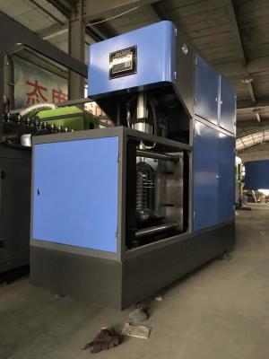 China Instalación en el campo Máquina de fabricación de botellas de agua cosmética superior LGB-10L con salida en venta