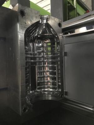 China Instalación en el campo Máquina de fabricación de botellas de agua cosmética superior LGB-10L con salida en venta