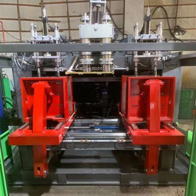 中国 25kW パワー PE プラスチックボトルを作る 吹造機 小型 1L 2L 5L ボトル 販売のため