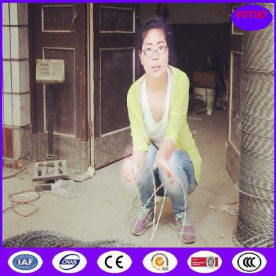 Китай Горячее окунутое гальванизированное БТО-22 2.5ММ 900мм 13 консертина кг колючей проволоки бритвы продается