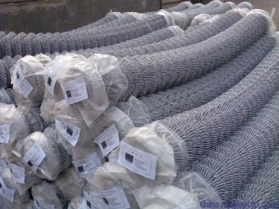 China 1.8 m high 50 x 50mm 1.8mm Diamond mesh fence for sale