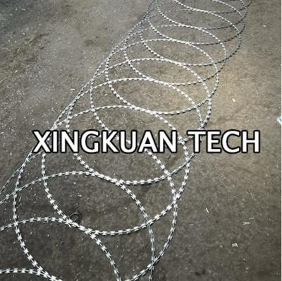 China 15m Length Flat Razor Wire Fencing Barbed for Type Ribbon Panels for sale