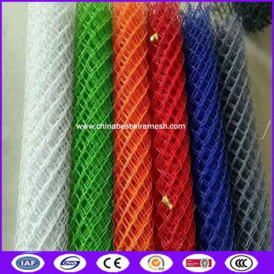 China Yellow color PVC coating 70x70mm-9gauge chain wire mesh for Playing Fields for sale