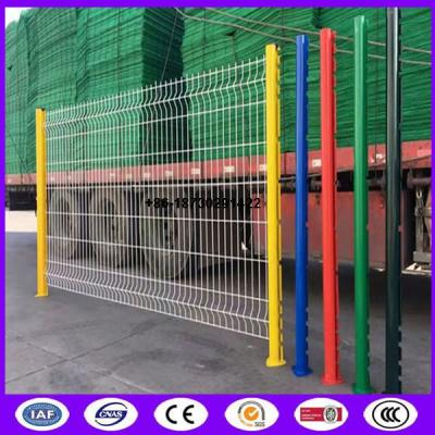 China 3m Peach Shape  pole along with Triangle Bending Panel from China as fence application for sale