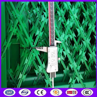 China High security welded razor wire mesh with blade type BTO-22 for fence barrier in Prison made in China for sale
