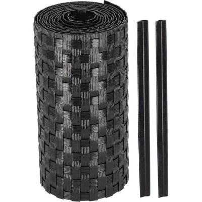 Cina Metal Type Pe Rattan Vinyl Fence Strips For Easy To Install Garden Fence in vendita