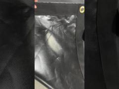 Tecido revestido de PVC de telhas de aço preto para redes e correias de carga