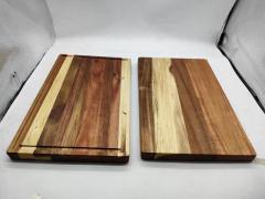 Wooden cutting board; chopping board; fruit plate; pizza plate; wooden dinner plate.