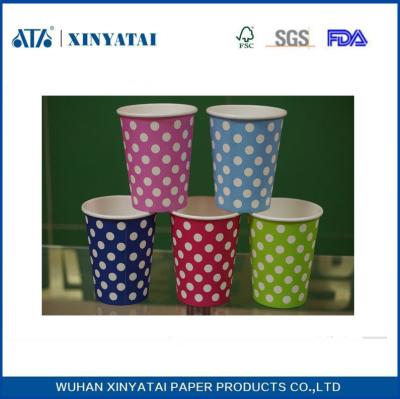 Cina Multi colore carta personalizzati tazze di caffè, Bicchiere di carta per bevande calde o Cold Drink in vendita