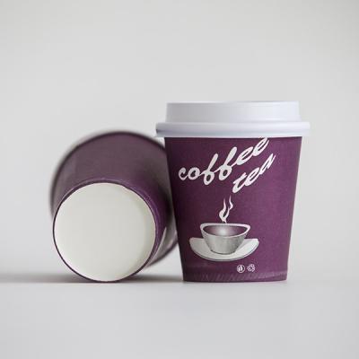 中国 シングルウォールペーパーカップ、再生紙はふたでカップを飲むコーヒーやホットチョコレートを印刷します 販売のため