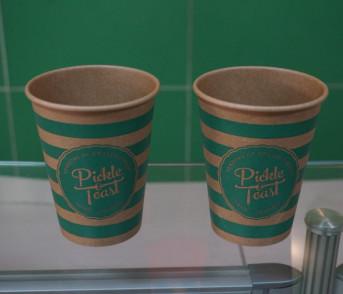 Cina Tazze riciclabili per la bibita, tazze della carta kraft di Brown Di caffè 8oz in vendita