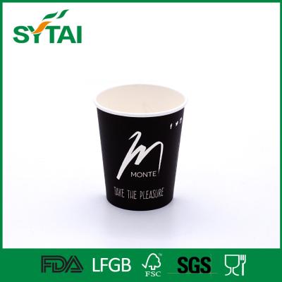Cina Flexo ha stampato a metà il nero e la tazza di carta creativa mezza bianca, eliminabili per la bevanda calda in vendita