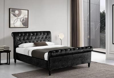 Cina Upholstered Plywood Black Sleigh Bed Frame With Dimond Buttons Headboard / Footboard in vendita
