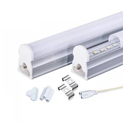 Cina il sostegno 18W della metropolitana di 1200mm LED ha integrato la metropolitana del LED per illuminazione commerciale in vendita