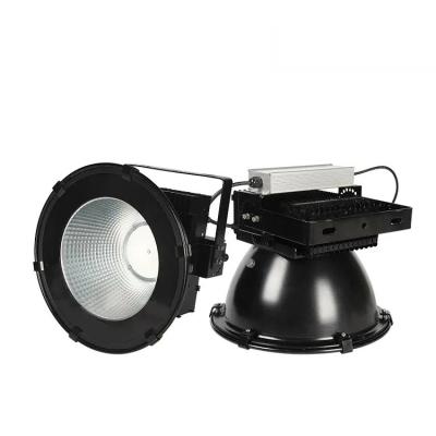 Cina L'alta baia all'aperto del UFO LED della gru a torre accende IP66 impermeabile 200w 300w 400w 500w 600w in vendita