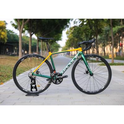 Chine Vélo de course pour femmes avec frein SHIMANO BR-R7020 et cadre en aluminium léger à vendre