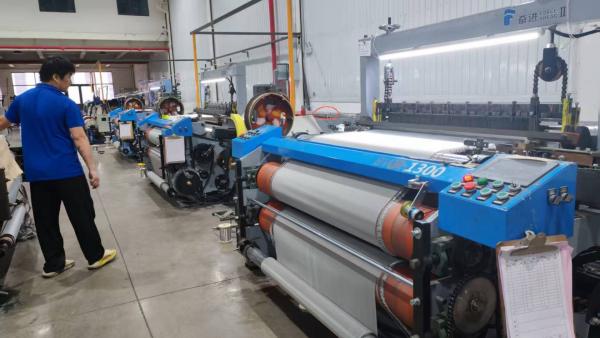 Quality Precision Wire Mesh Weaving Machine for sale