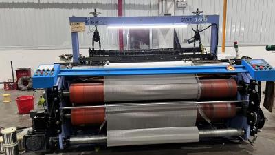 China Smart Heavy Duty Wire Mesh Weaving Machine Stable Perform 1600D for sale