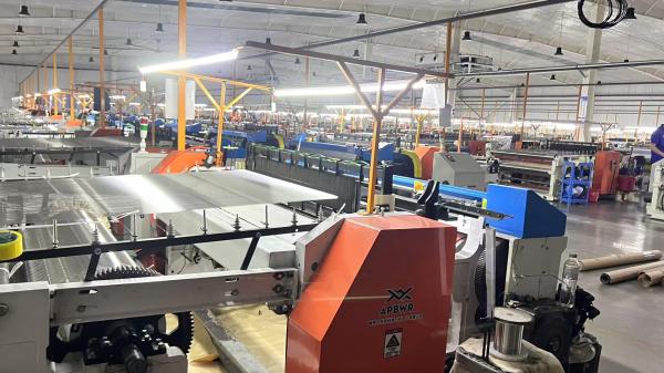 Quality Light Duty Automatic Wire Mesh Machine 1300mm Quick Changeover Reliable Drive for sale