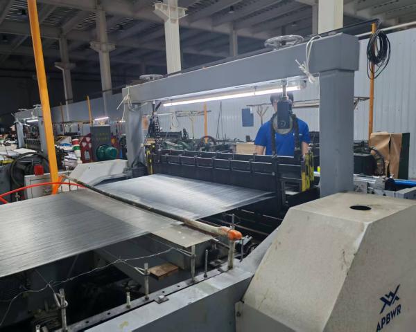 Quality Stainless Steel Automatic Wire Mesh Making Machine Heavy Duty BWR1300D for sale