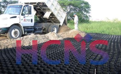 China Smooth Geo Cellular Confinement Erosion Control HDPE Irregular Topography for sale