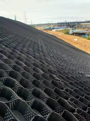 Cina HDPE nero Geocell, spessori 1,2 - 1,5 millimetri in vendita