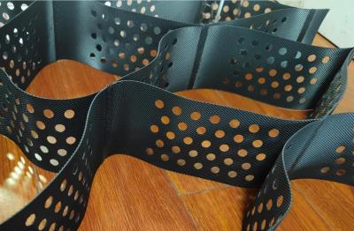 Cina Ground Enhancement Honeycomb System HDPE Geocell Grid Driveway Gravel Stabilizer in vendita