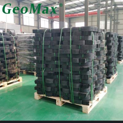 Cina Soluzione di parete di sostegno Materiale HDPE Geocell 100 mm Altezza 445 mm Saldato ESCR OIT Verde in vendita