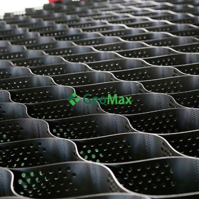 中国 100mm 厚さのHDPEUV安定化ジオセル 斜面安定化 地滑り防止 販売のため