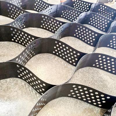 Cina 200 mm altezza 1,65 mm spessore geocell HDPE per rivestimento dei canali e protezione dei canali di irrigazione in vendita