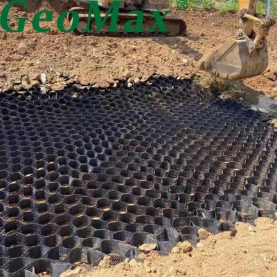 Cina Geocell in HDPE rinforzato con profondità di cellula di 250 mm per la stabilizzazione del sottopiano ferroviario in Vietnam in vendita