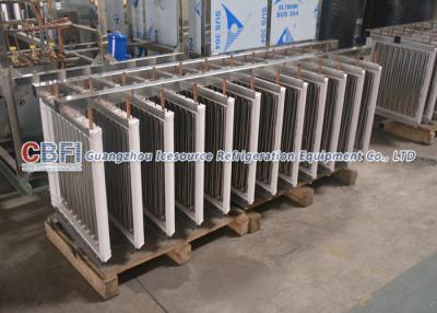 Cina Macchina a macchina/piccola del cubetto di ghiaccio facoltativo di due del cubo dimensioni del ghiaccio del cubetto di ghiaccio del creatore per il negozio freddo della bevanda in vendita